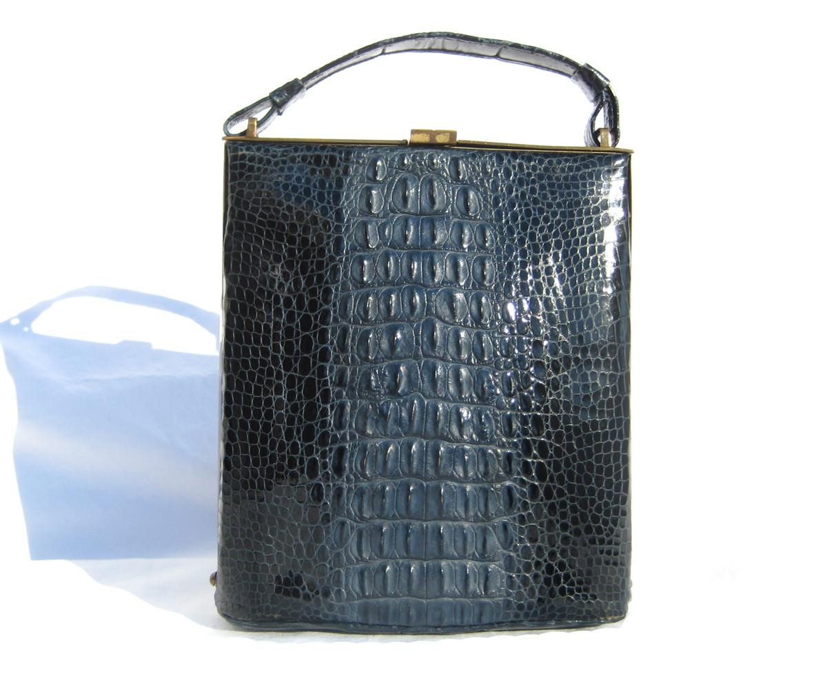 Rare NAVY BLUE 1930's Hornback Alligator Skin Handbag! - Vintage Skins