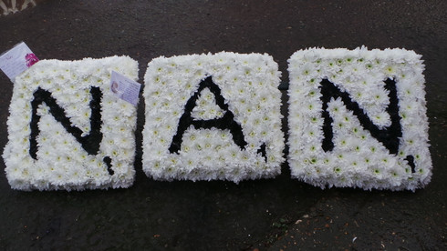 Scrabble letters - Contemporary Flowers