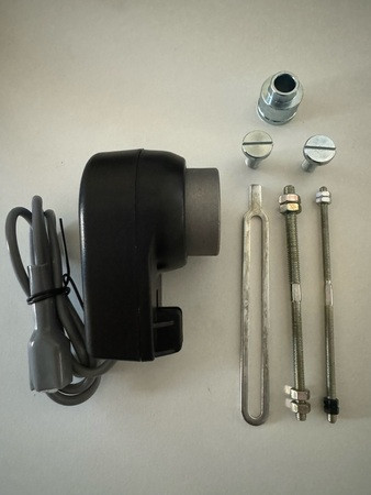 Servo Motor with Needle Position Sensor