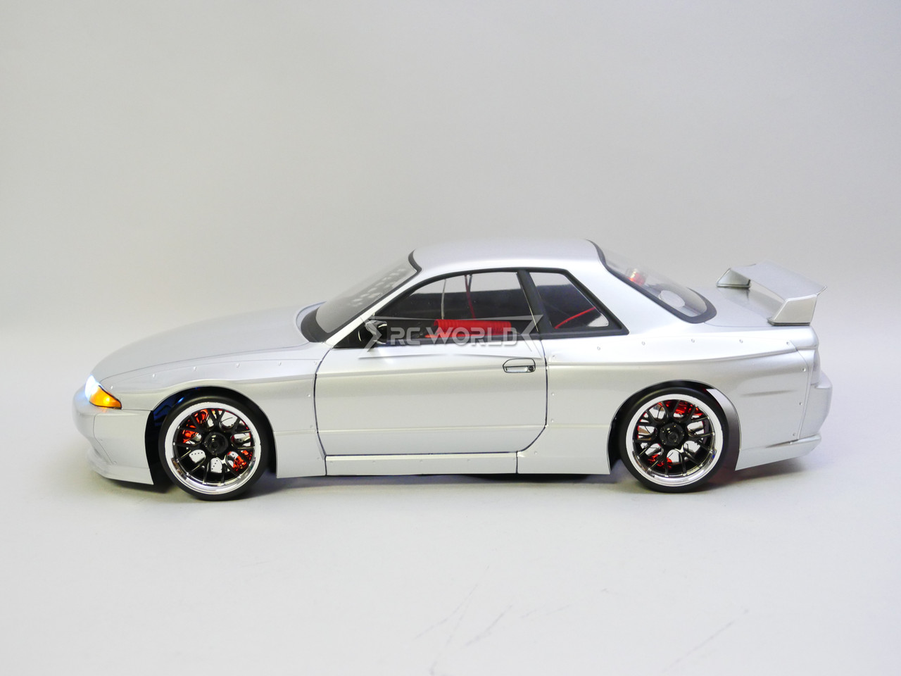 Custom RC 1/10 Drift Nissan Skyline R32 GT-R Drift Car RTR W/ LED