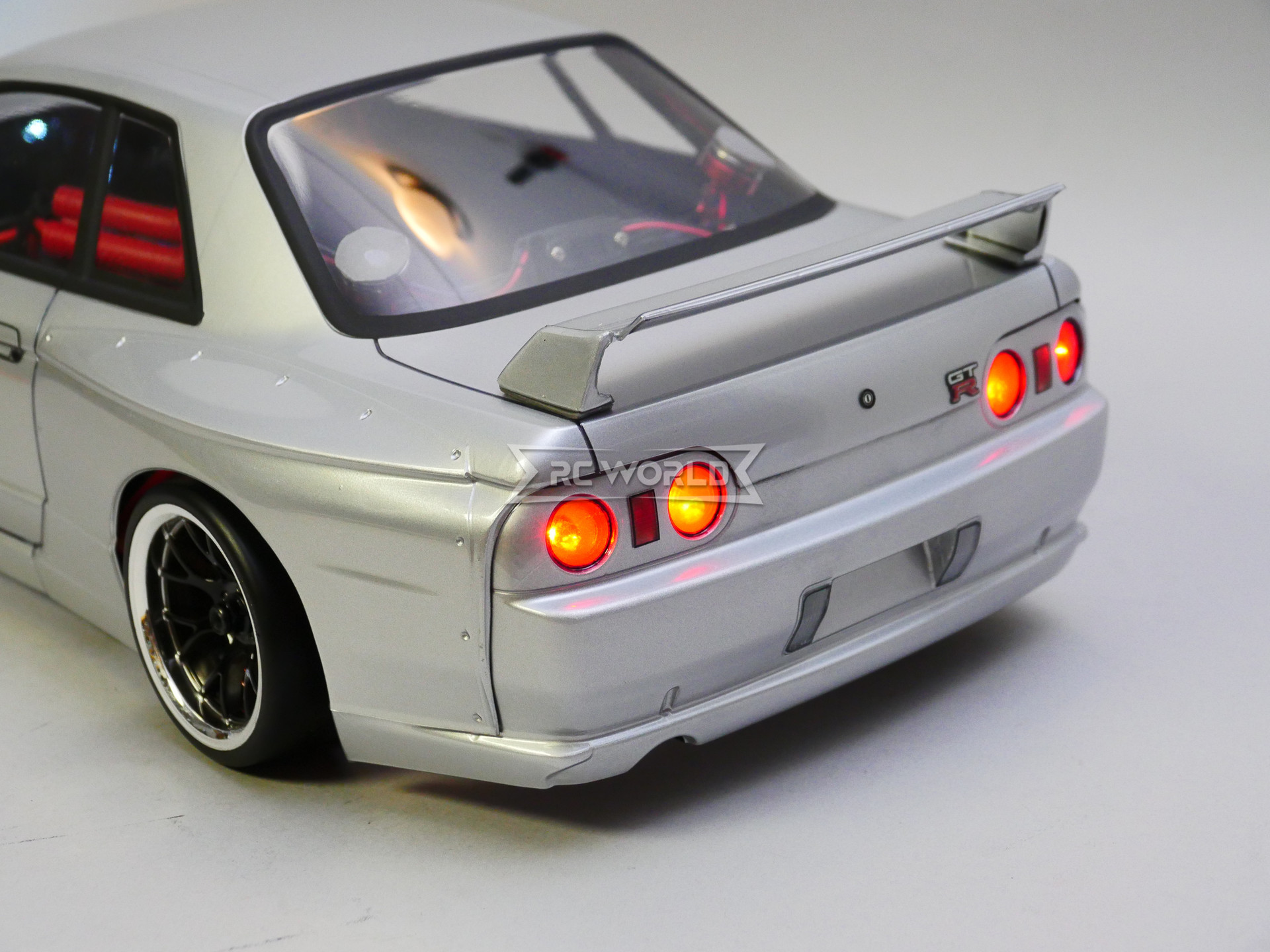 Custom RC 1/10 Drift Nissan Skyline R32 GT-R Drift Car RTR W/ LED