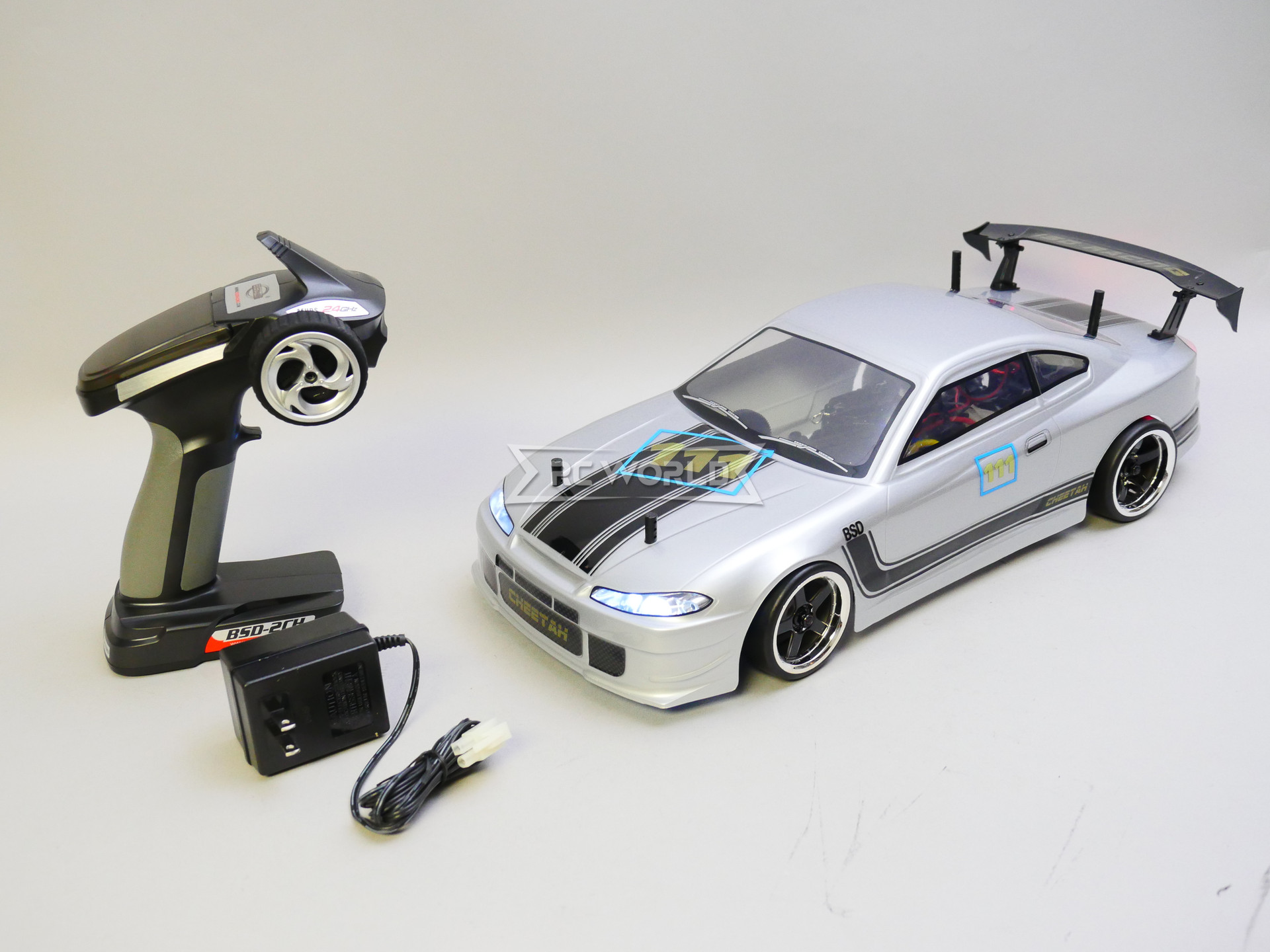 Custom RC 1/10 Drift Nissan Skyline R32 GT-R Drift Car RTR W/ LED