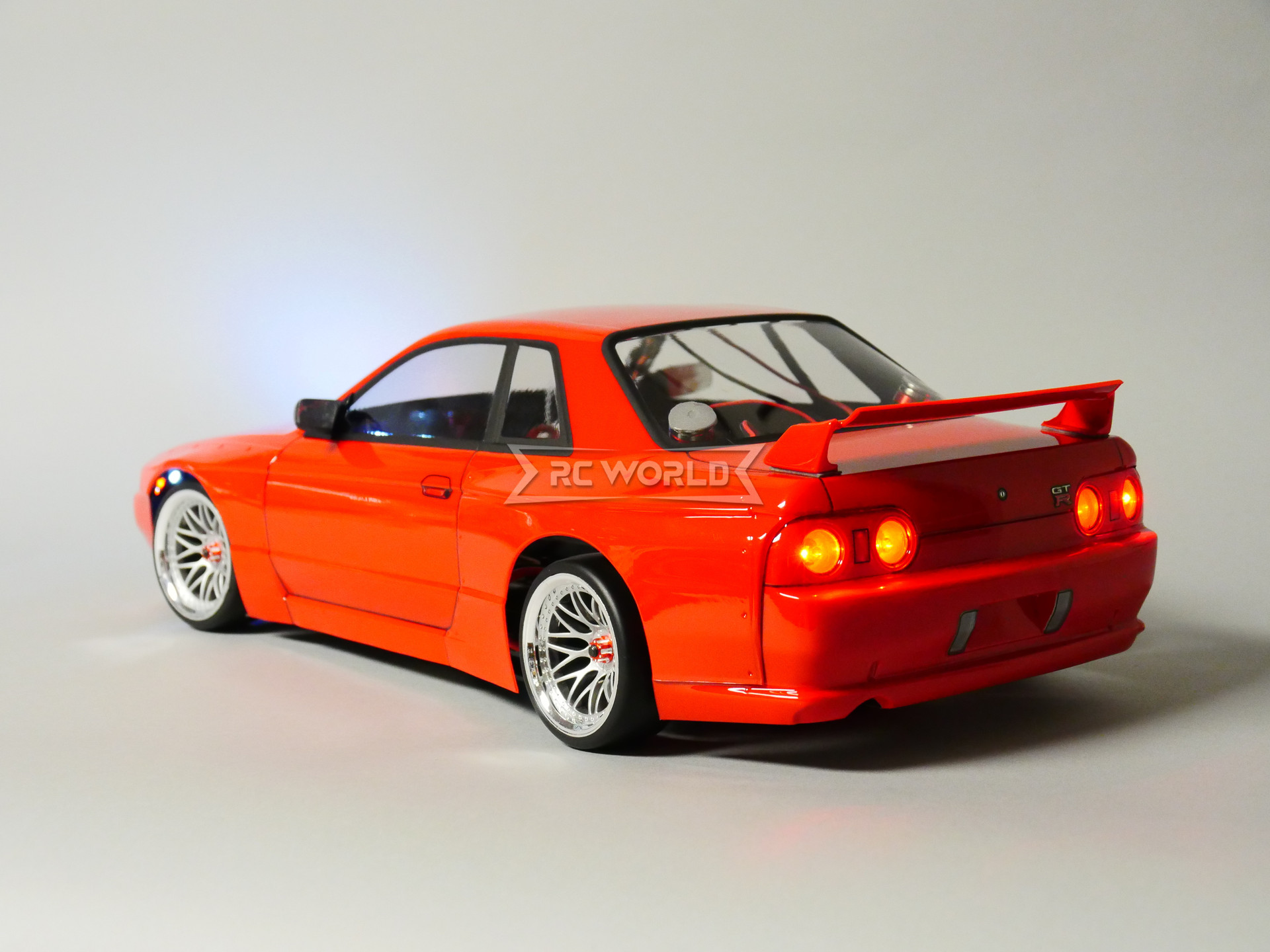 Custom RC 1/10 Drift Nissan Skyline R32 GT-R Drift Car RTR W/ LED