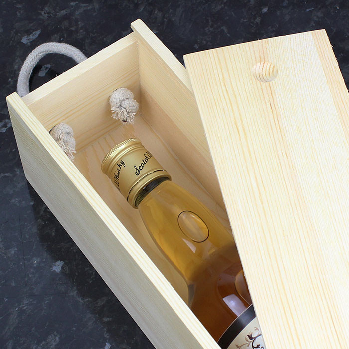 Personalised Wooden Whiskey Presentation Box | The Kitchen Gift Company