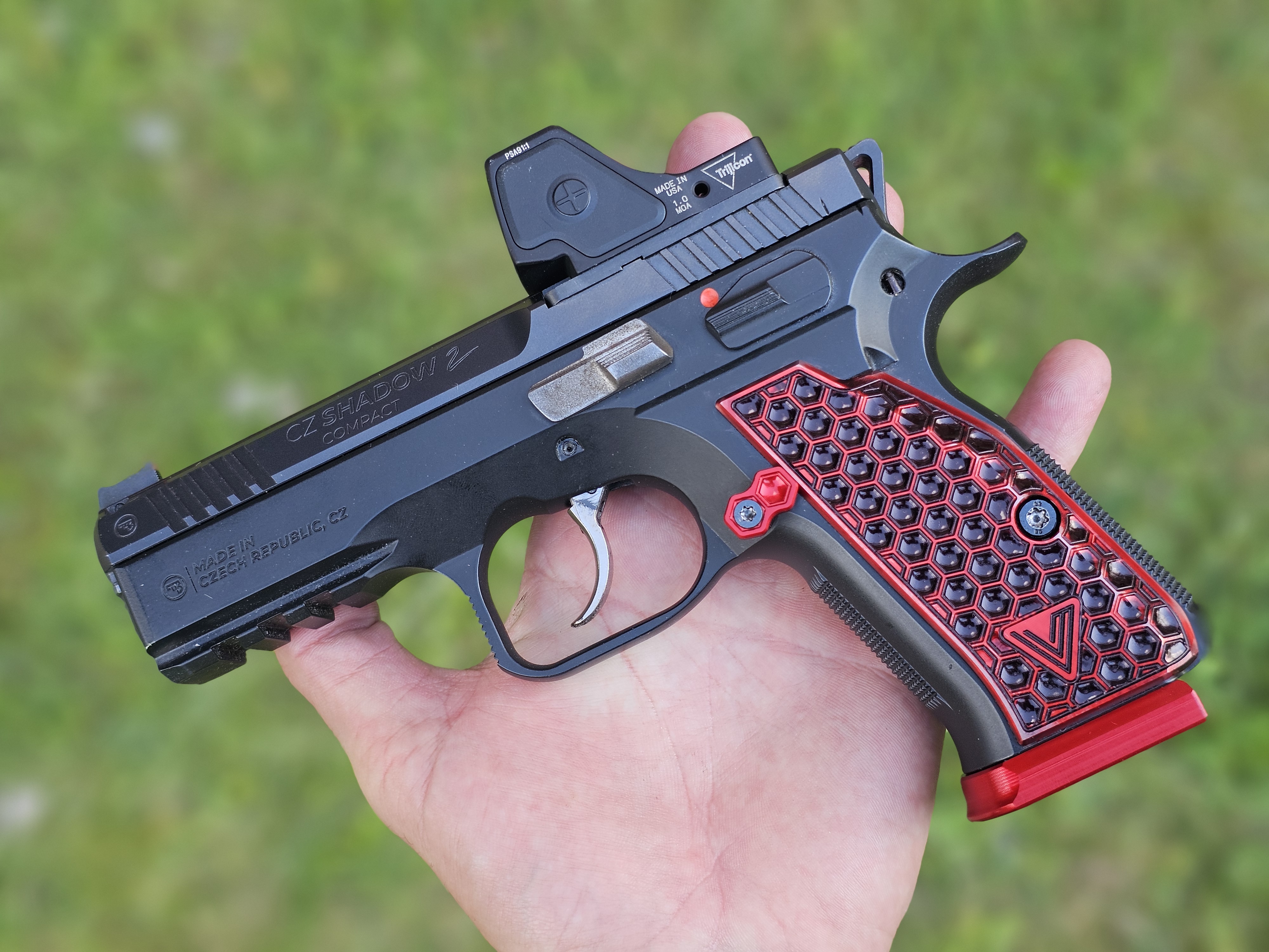 Kraken Mag Release Button | Shadow 2