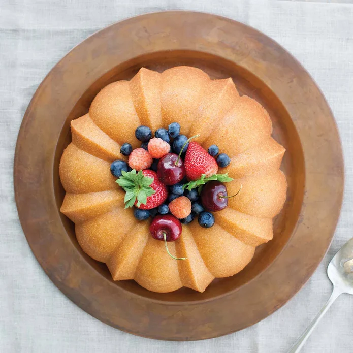 Nordic Ware Pro Cast Original Bundt Pan, 12 Cup - Goodwood Hardware