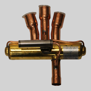 Daikin Reversing Valve (910110428)