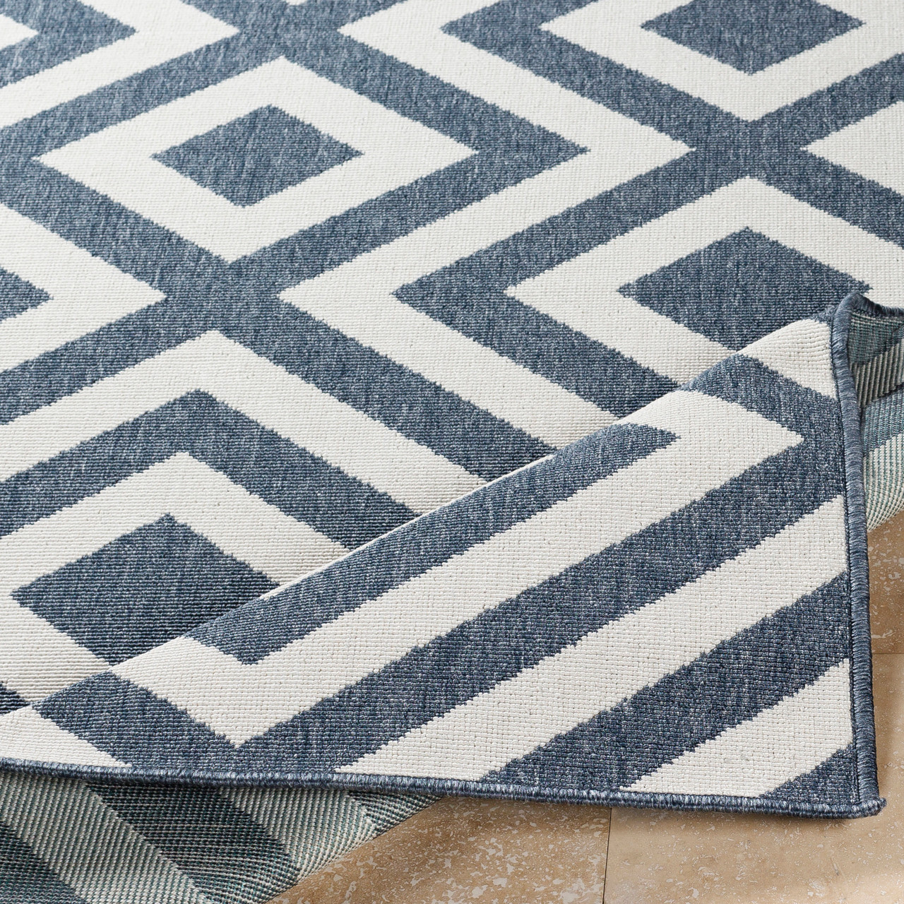 Blue Diamond Rug - Chair King Backyard Store