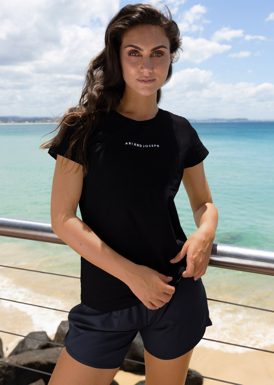 ON POINT LOGO TEE