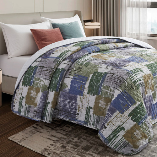 Heritage Quilted Polyester Bedspreads | National Hospitality