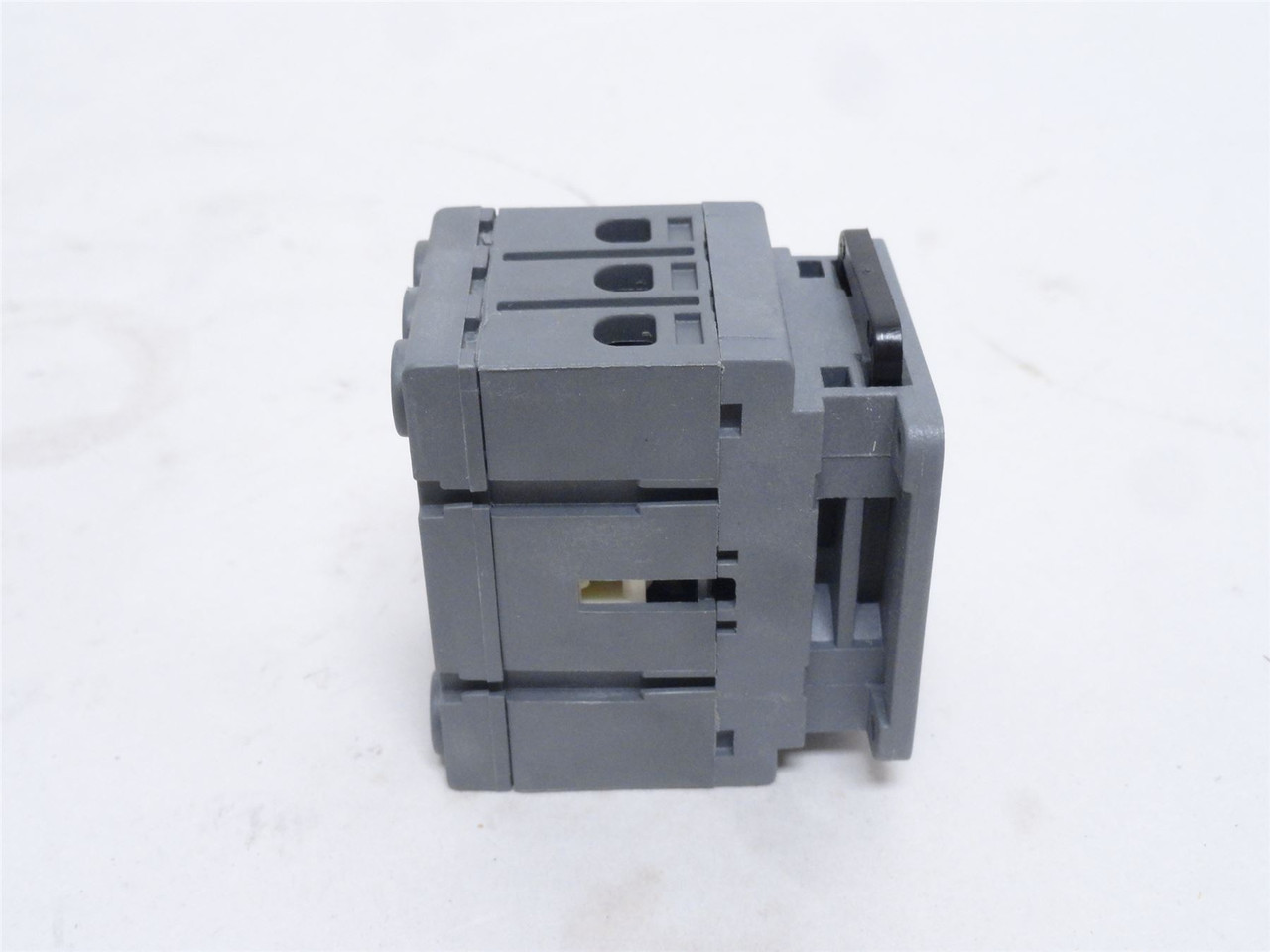 ABB OT40FT3; Switch Disconnector; 3 Pole; 750VAC; 40A - Austin Surplus Industrial, Inc.