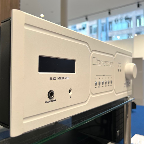 Bryston Bi-200 Integrated Amplifier