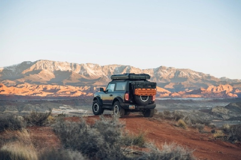 Ford Bronco / Bronco Sport The Rambler Hardshell Rooftop Tent by Roam ...