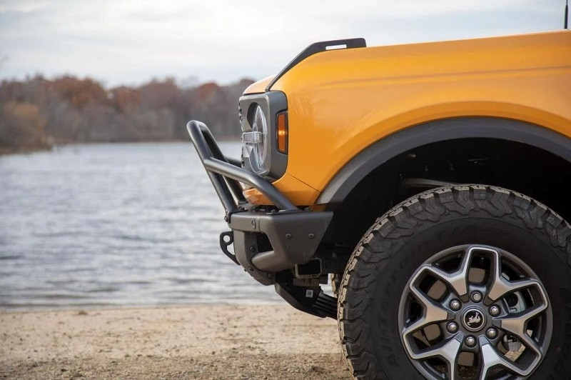Ford Bronco 6th Gen Prerunner Bolt-On Hoop MOD Steel Bumper by JCR ...