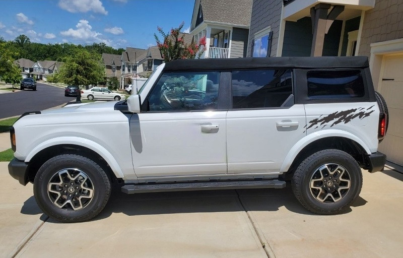 Ford Bronco Mud Splash Door Side Vinyl Graphics - V12 by Vortex - VS1085