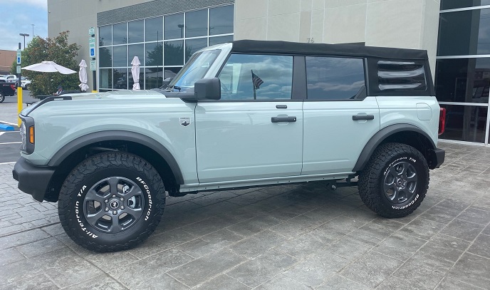 Can I Fit 33 Inch Tires on a 2021 Ford Bronco Outer Banks? - Everything ...
