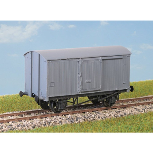 Peco Parkside Pc56 Oo Gauge Lner 10 Ton Fish Van - Traditional Body ...