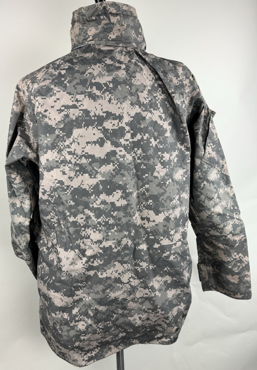 USGI Goretex Parka Coat ACU Waterproof Cold Weather Jacket, Medium Reg USED