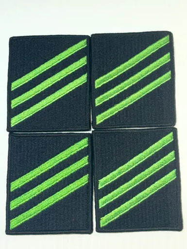 LOT OF 4 GENUINE US NAVY E3 RATING BADGE: AIRMAN - GREEN CHEVRONS ON ...