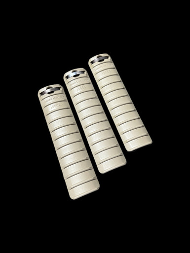 KAC Knight's Armament Company FDE 11 Rib Rail Panel KM95047