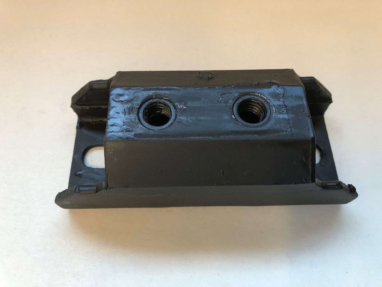 Transmission mount TH400 - Partsdude4x4