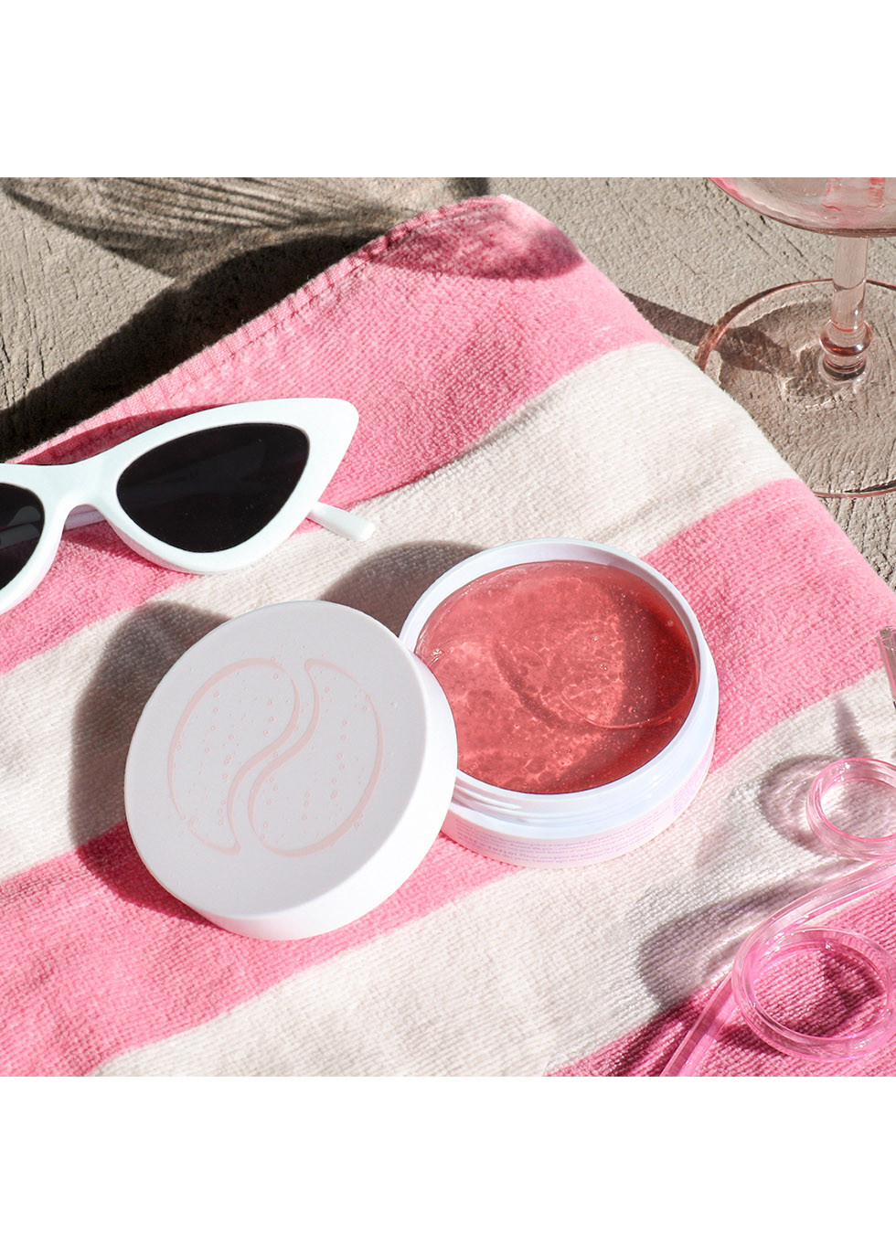 PATCHOLOGY Serve Chilled Rose Eye Gel Patches x 15 | Harvey Nichols
