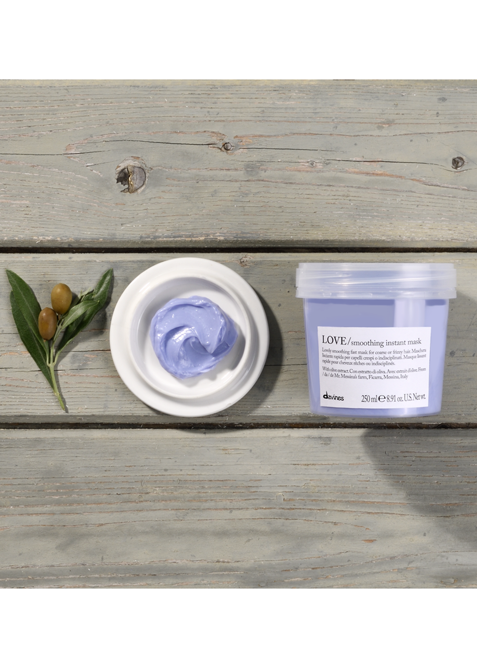 DAVINES LOVE Smoothing Instant Hair Mask 250ml | Harvey Nichols