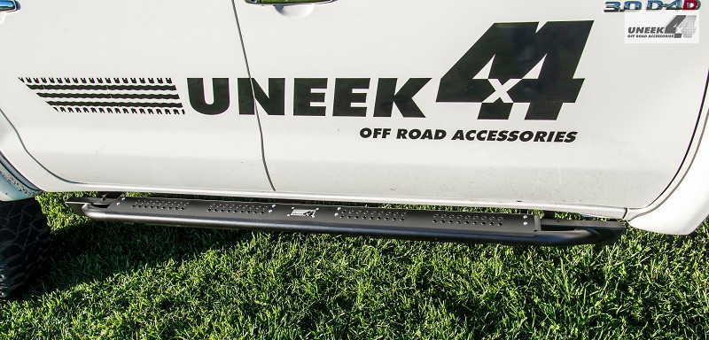 Toyota Hilux rock sliders