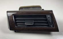 BMW E60 545i 530i 525i REAR CENTER DASH AIR VENT 7129556