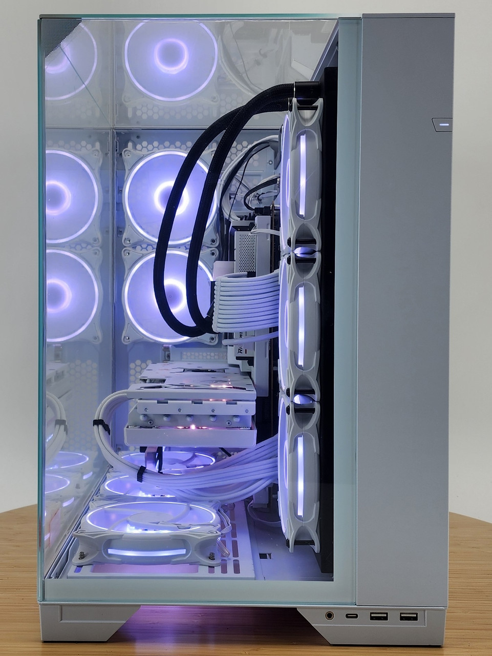 Gaming PC Ryzen 7 7800X3D 32GB RAM 1TB SSD RX 7800 XT 16GB Windows 11 ...
