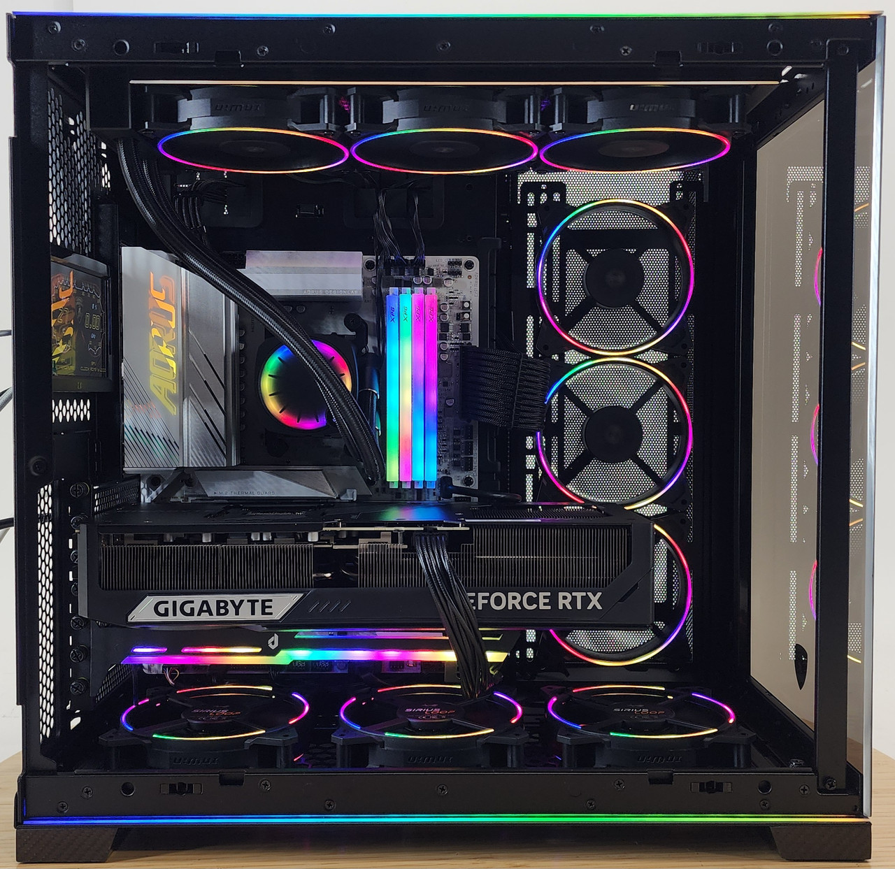 Gaming PC Ryzen 7 9800X3D 64GB RAM 4TB SSD RTX 5090 32GB Windows 11 PC ...
