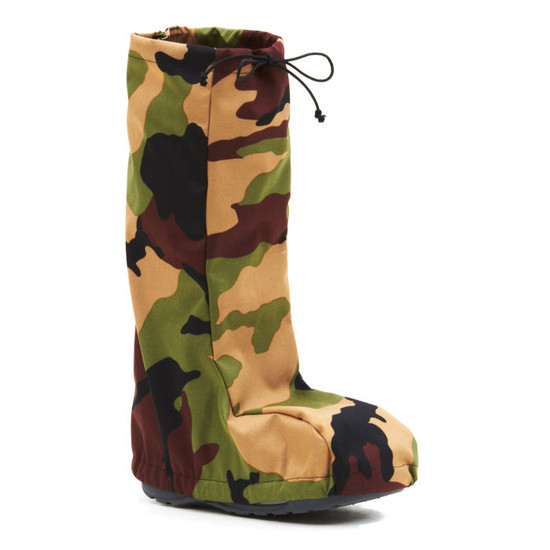 Walking Boot Cover for Extreme Weather Conditions