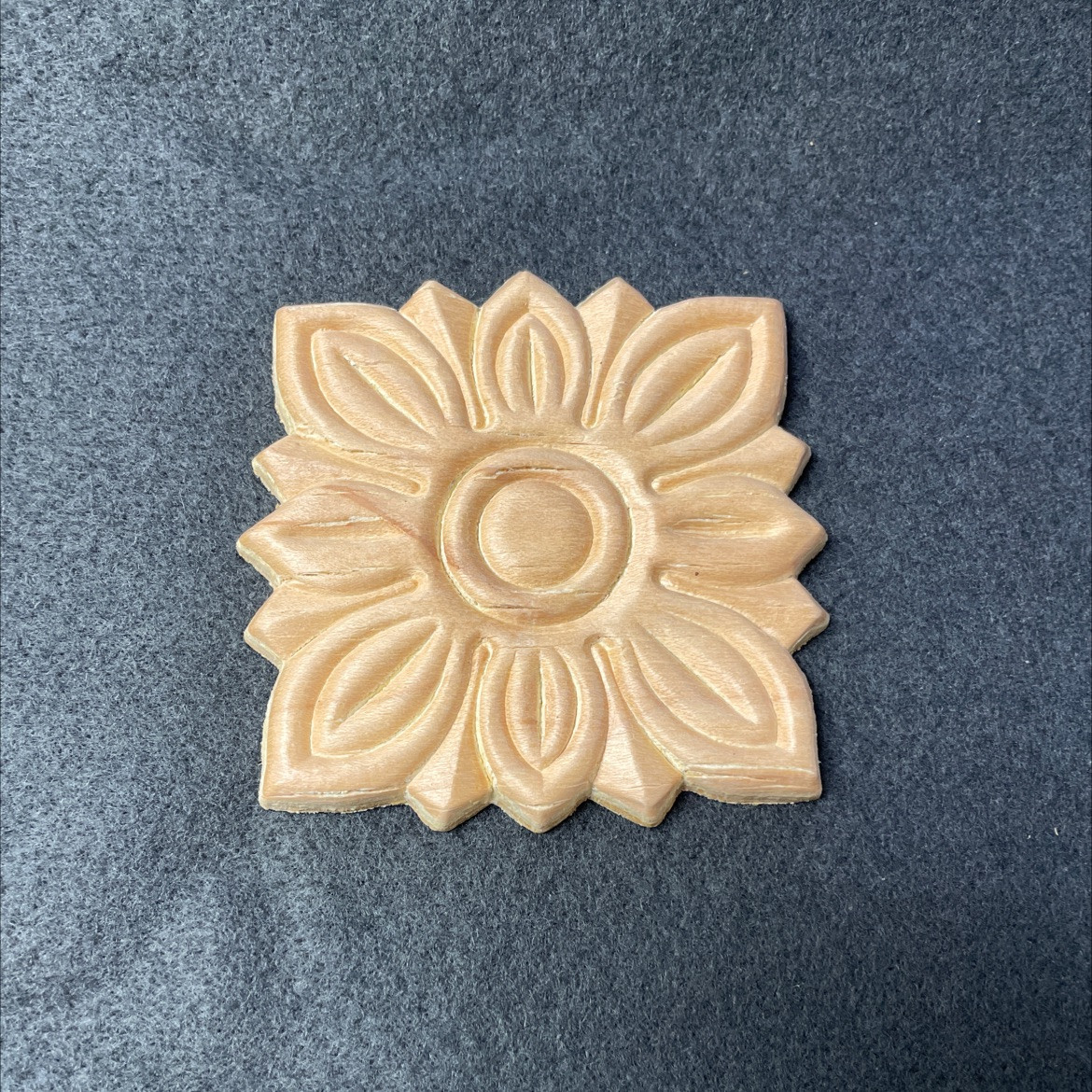 3-1/4 inch Small Maple Wood Flower Burst