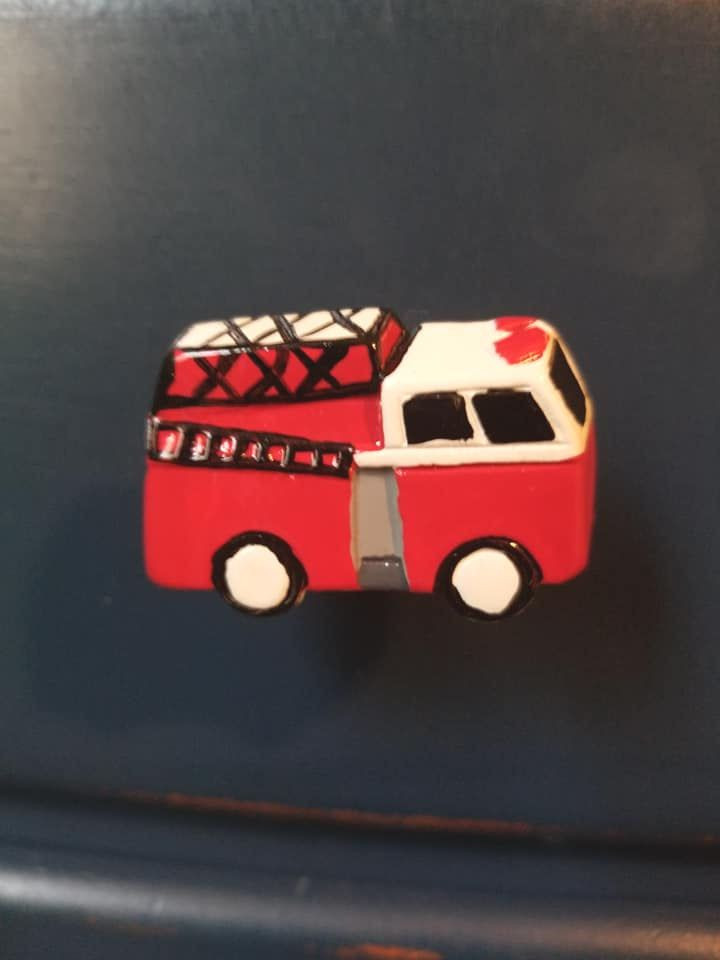1-5/8" Charming Handpainted Resin Fire Truck Knob