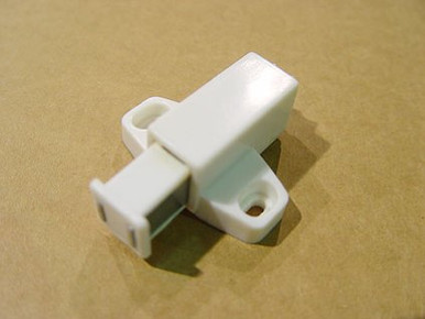 White Single Magnetic Touch Latch