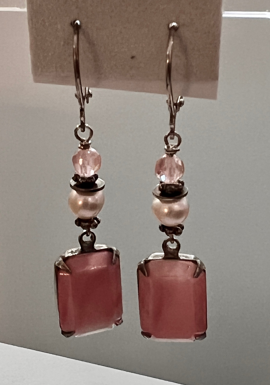What Are Leverback Earrings? (And Why You Need a Pair) - Backdoor Gallery