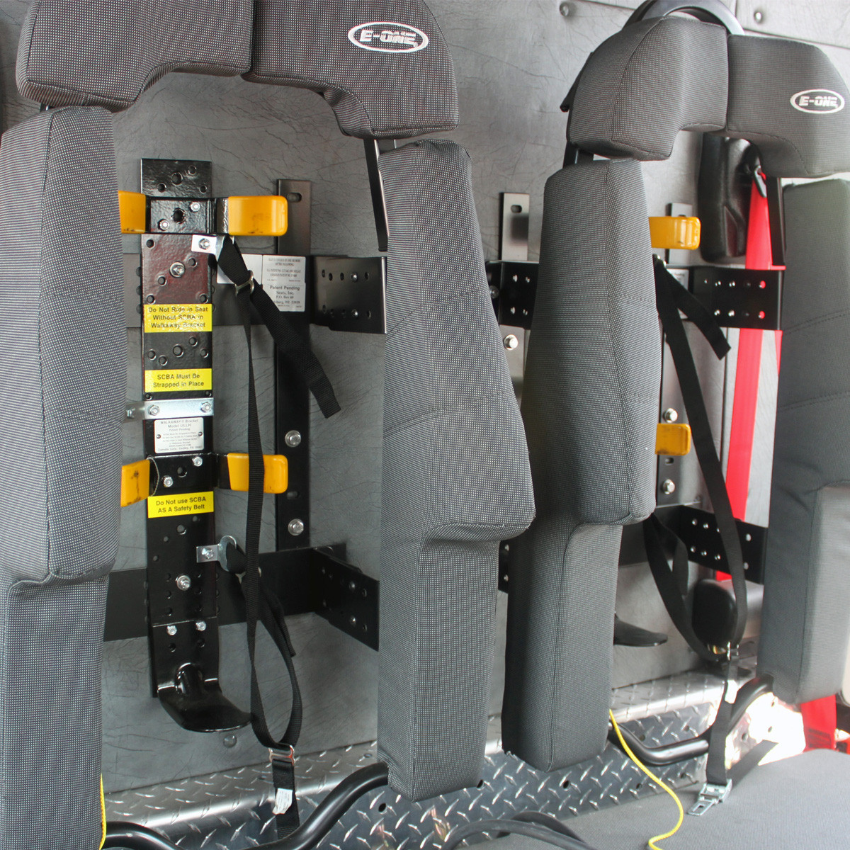 Ziamatic Load & Lock SCBA Bracket | Curtis