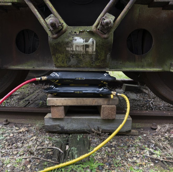 Paratech MaxiForce G3 Air Lifting Bags | Curtis