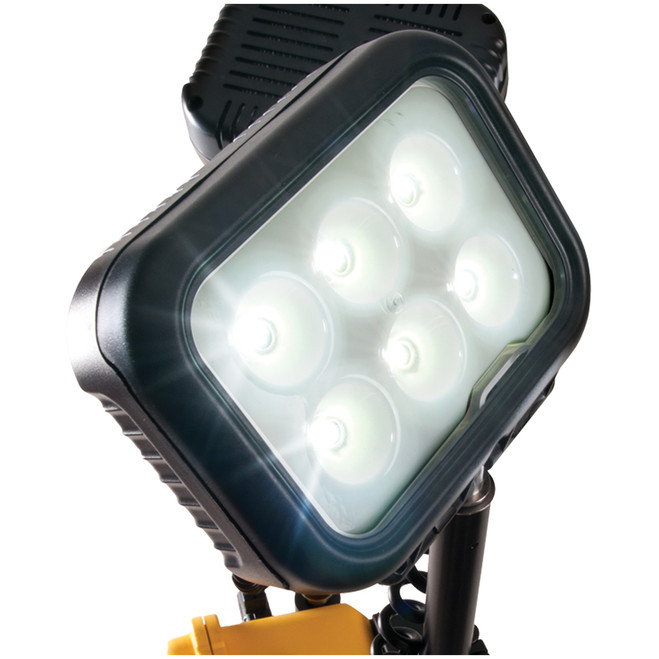 Pelican 9470 Remote Area Lighting System | Curtis
