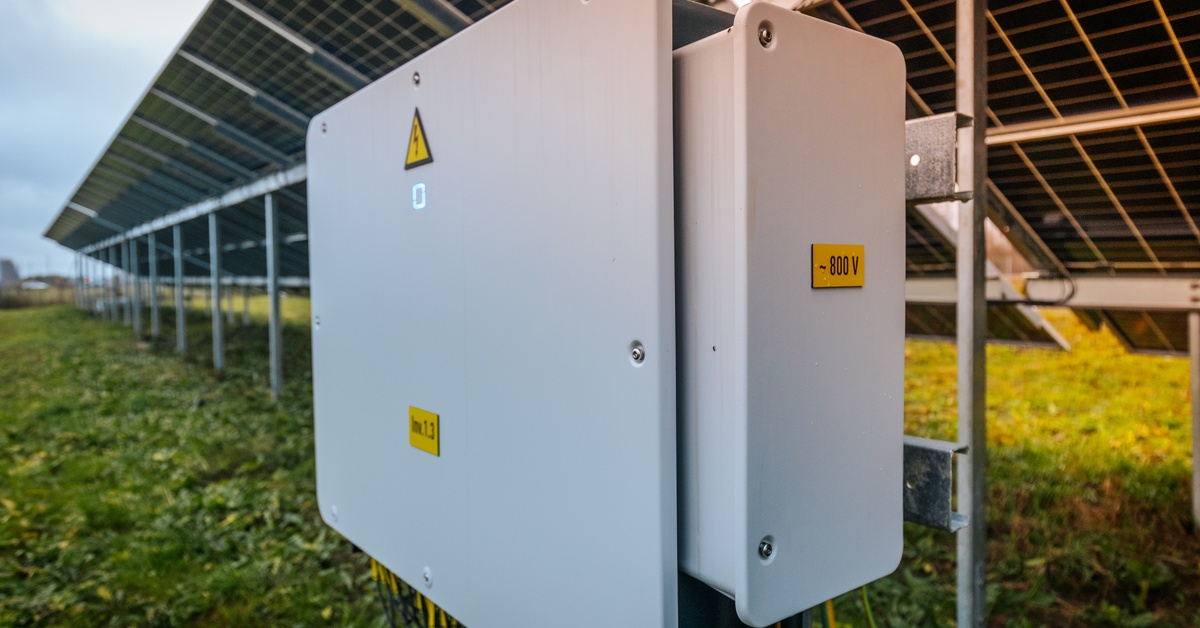 A Guide to Smart Solar Labels With QR Codes & IoT Monitoring - Get ...