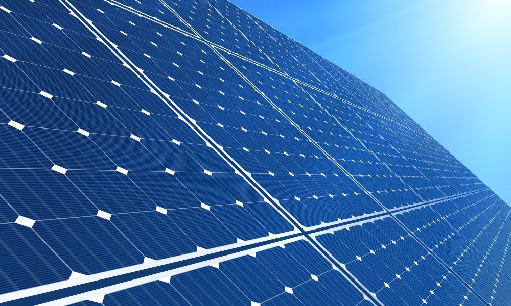 How Solar Panels Withstand Extreme Weather Conditions - Get Solar Labels