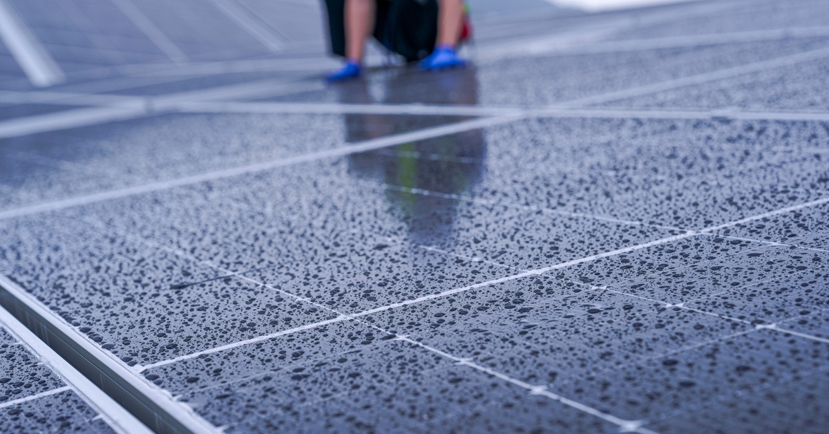Designing Solar Systems To Withstand Wind and Weather - Get Solar Labels