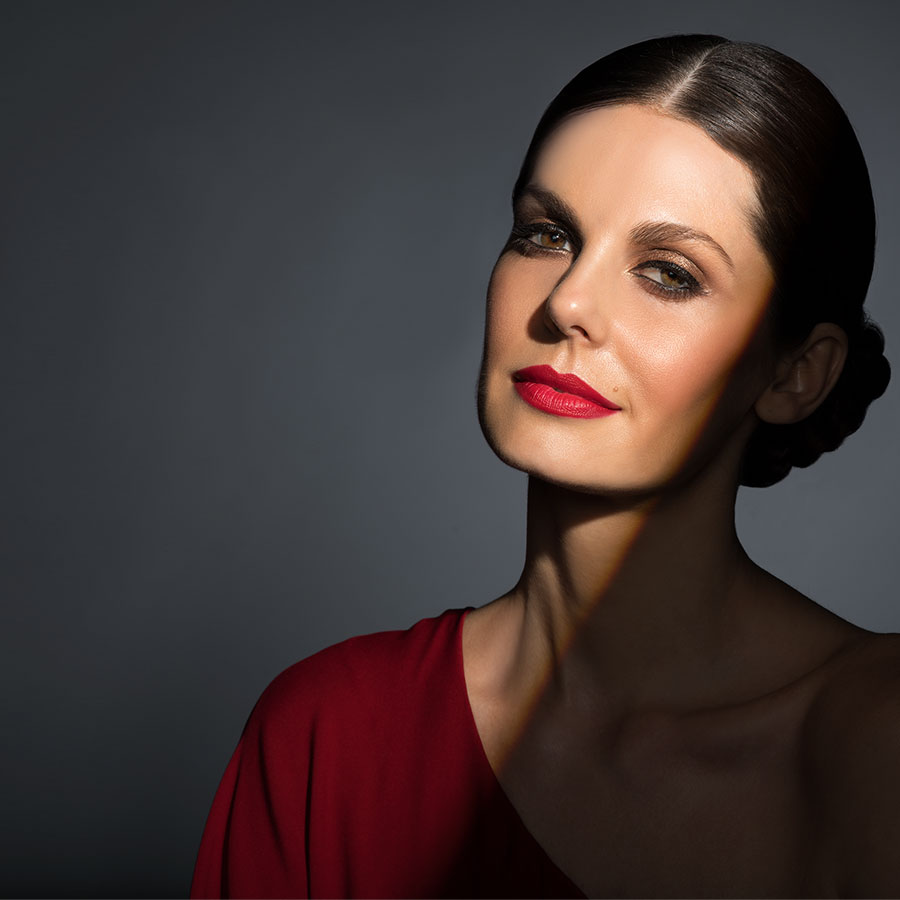 Dramatic Beauty Lighting - Sekonic US