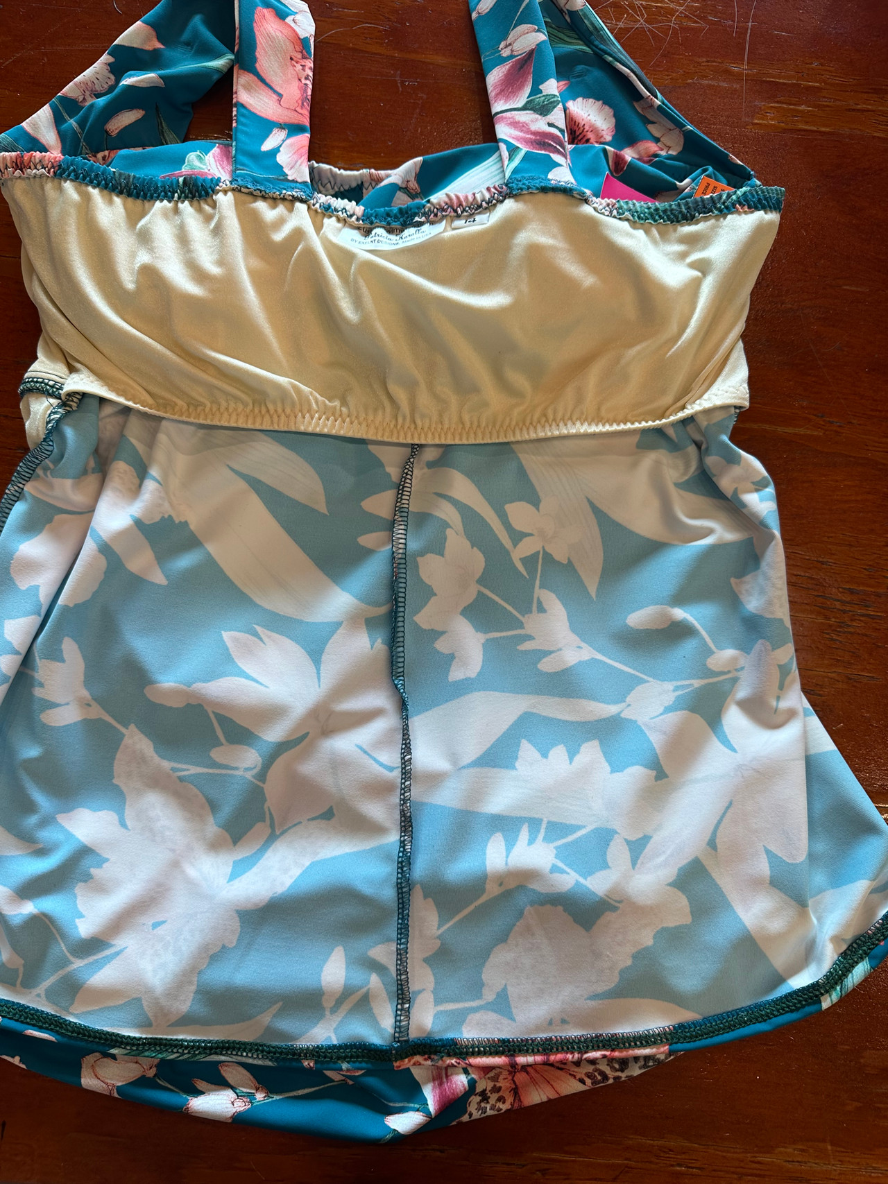 Women's twist bandeau tankini with underwire | Custom Swimwear by ...