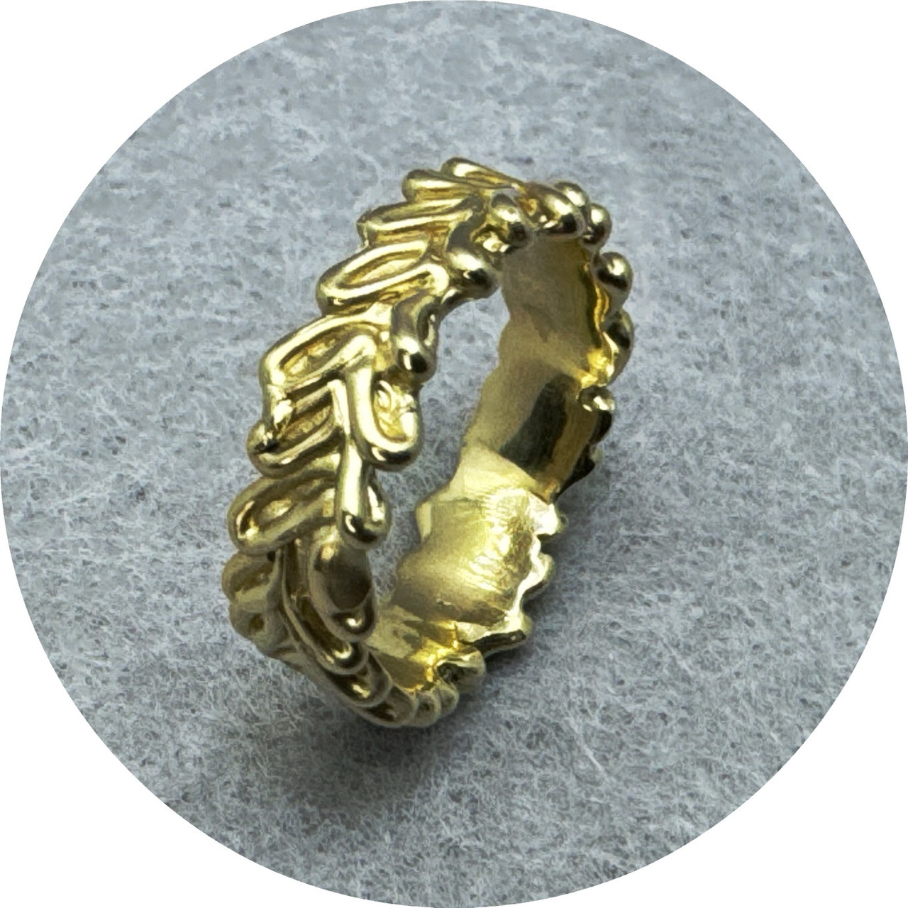 Sophie Quinn - Laurel Band, 9ct Yellow Gold, Size N - KIN Gallery