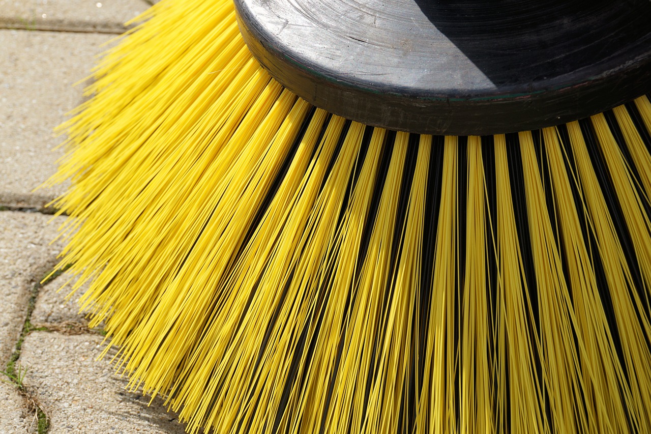Push Sweepers: What They do and Why you Need One - All Industrial Tool ...