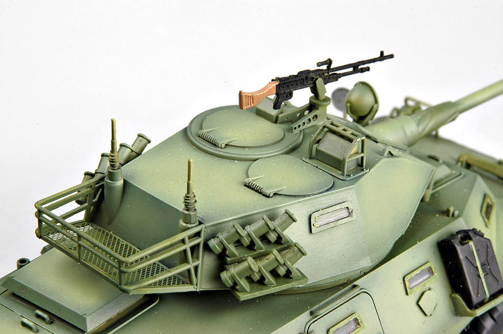 1/35 Hobby Boss LAV-150 Commando AFV with Cockerill 90mm Gun - HY82422 ...