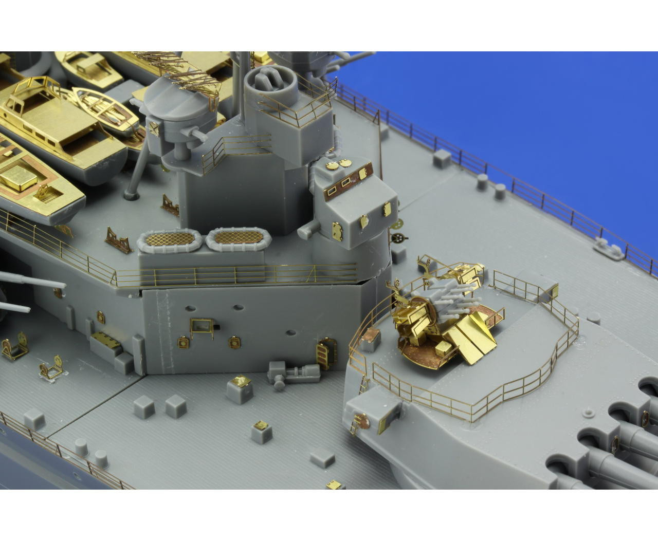 1/350 Eduard Prince of Wales Cranes & Railings for TAM - MMD - Military ...