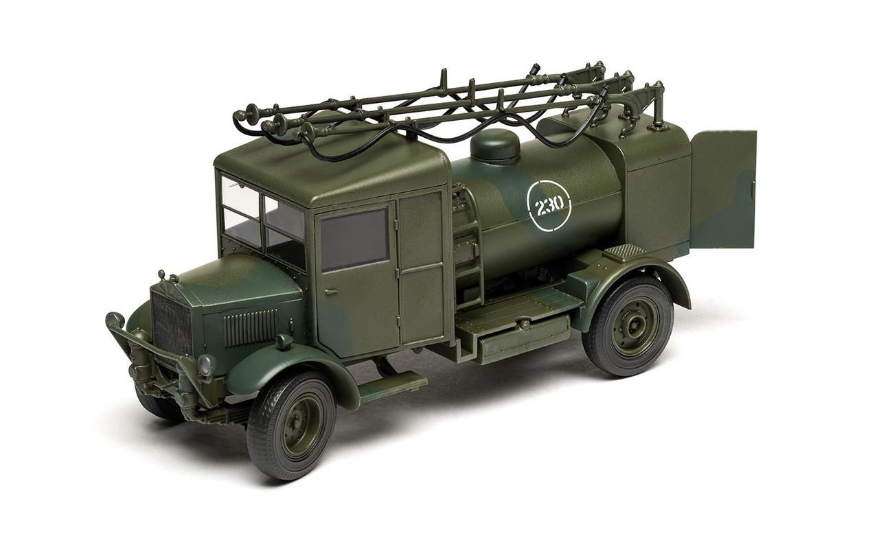 1/48 Airfix Albion 3-Point Fueller Plastic Model Kit - Squadron.com
