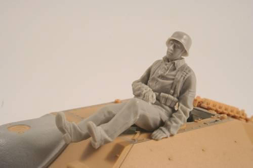 1/35 CMK German WW II Hetzer Sitting Infantry man 1/35 Resin Figure ...